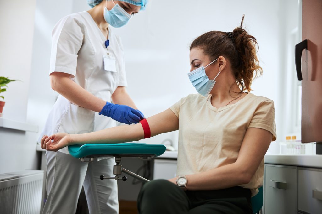 14 Best Online Phlebotomy Technician Programs (Complete Guide) - Only Trade Schools